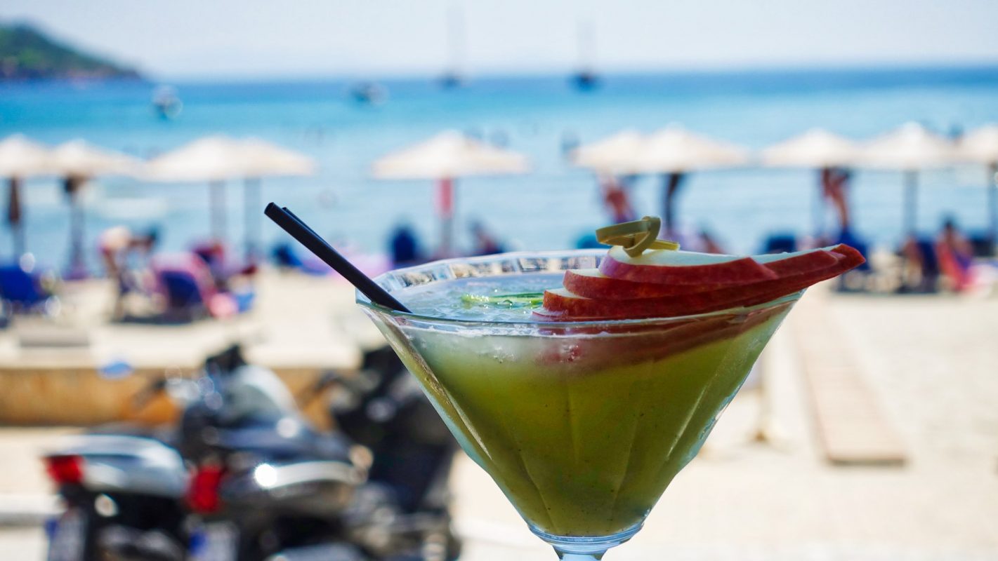 Ocean Beach Bar | Αίγινα | We Love Aegina